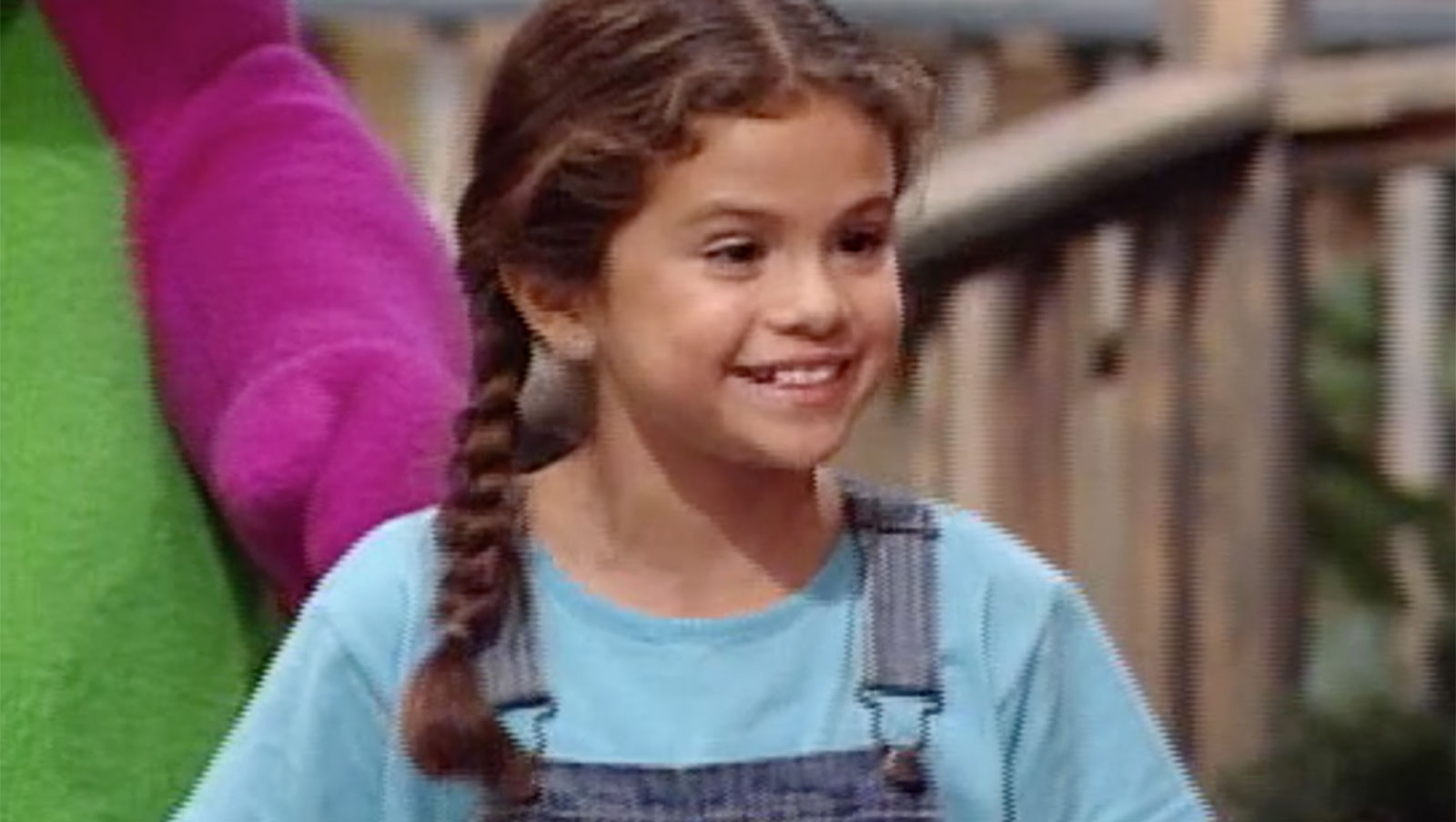 11-year-old Selena Gomez sings a duet with Barney | AOL Features